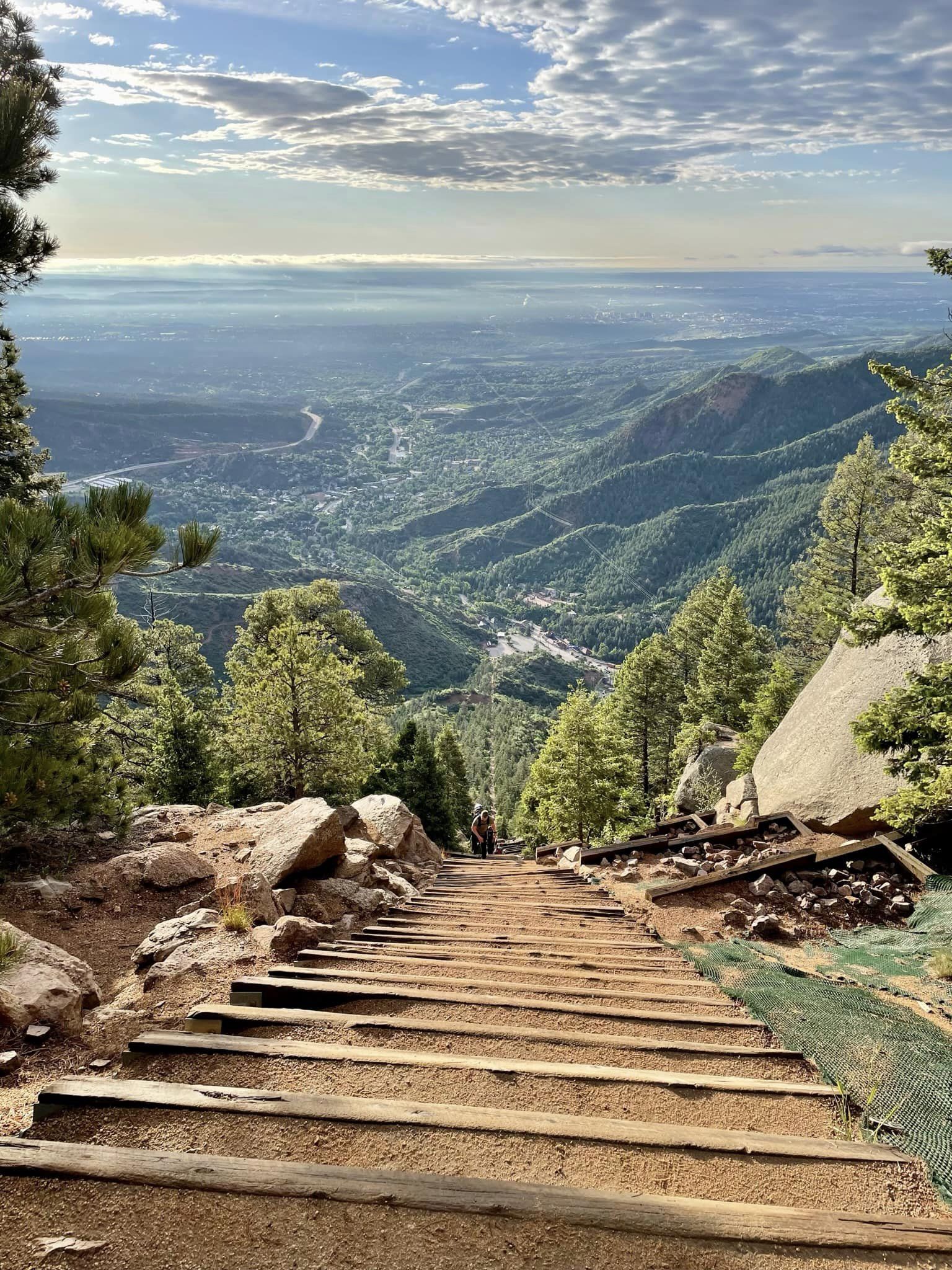 Manitou Incline – Womens Adventure Club